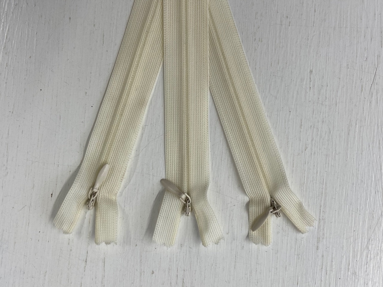 Concealed Invisible Zip 8"/20cm Various Colours – Fabric Shack Malmesbury