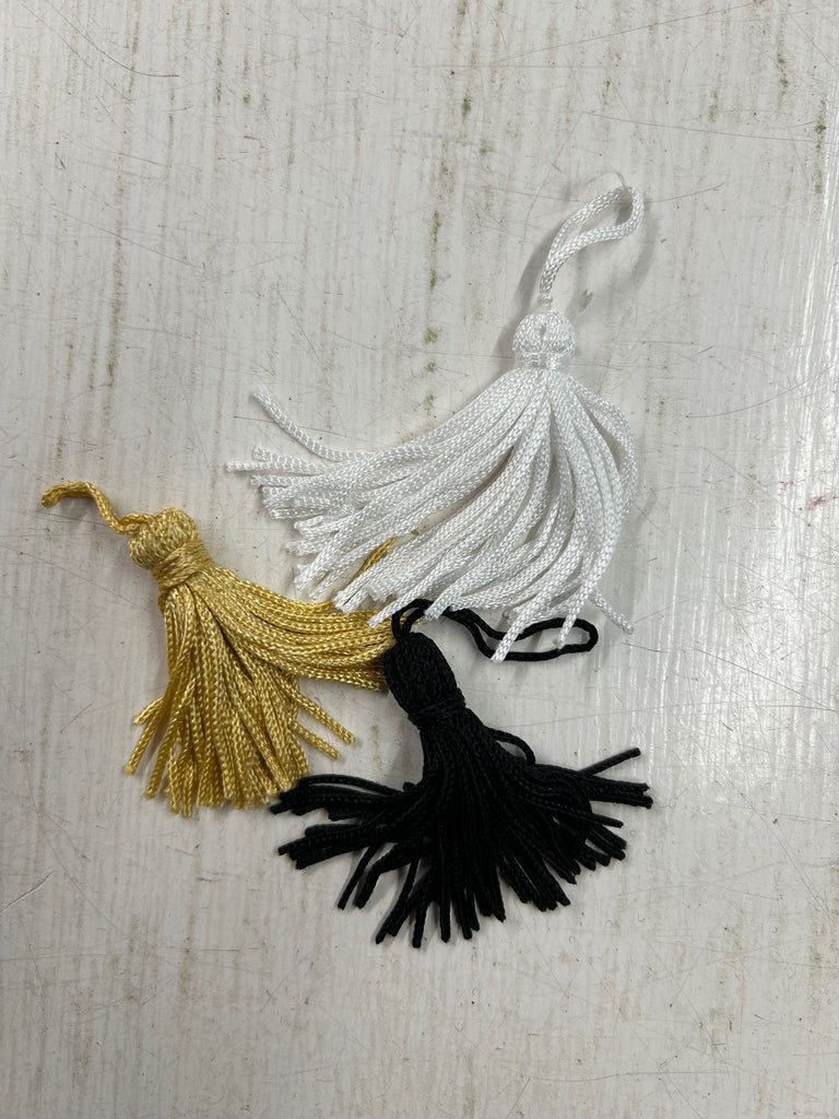 Habico Tassels Various Colours – Fabric Shack Malmesbury