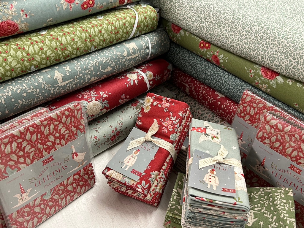 Tilda Merry Little Christmas Holly Duck Egg Cotton Fabric by 1/4 Metre ...